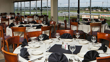Luxury Suites | Sam Houston Race Park